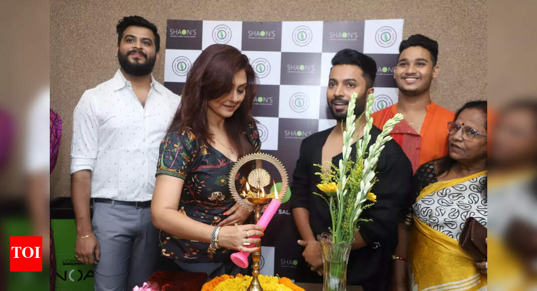 Debjani riding high on ‘Tirandaj Shabor’s success | Bengali Movie News ...
