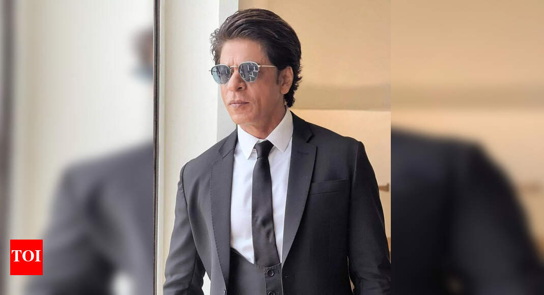 30 years of Shah Rukh Khan is a cinematic moment in itself: Siddharth ...
