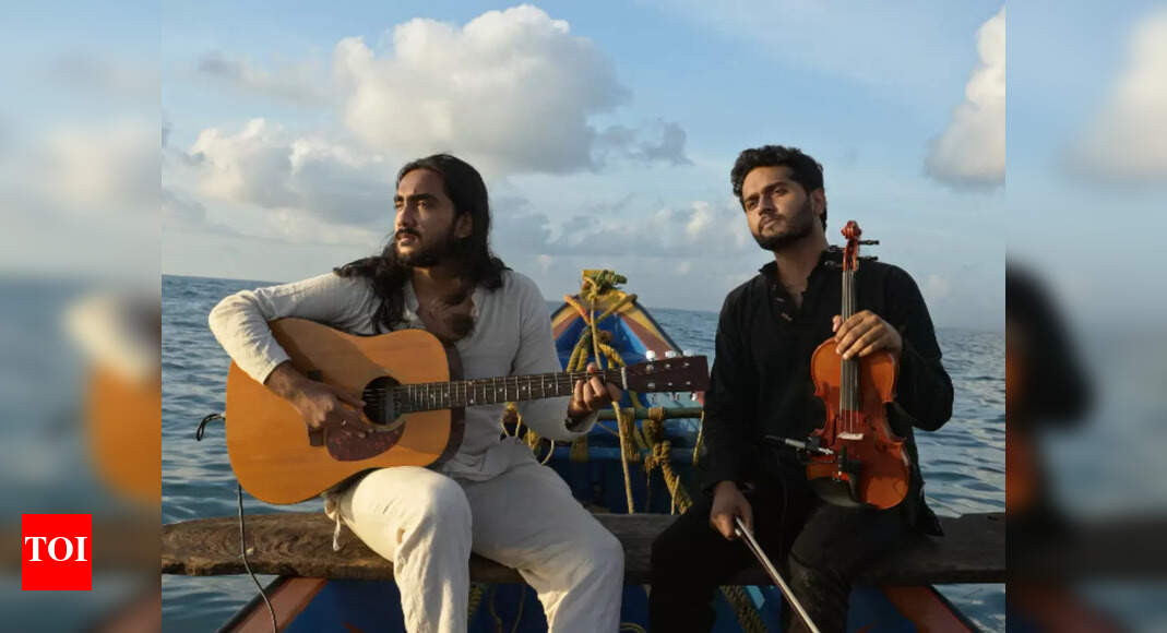 Chennai musician live records song on the Bay of Bengal | Tamil Movie ...