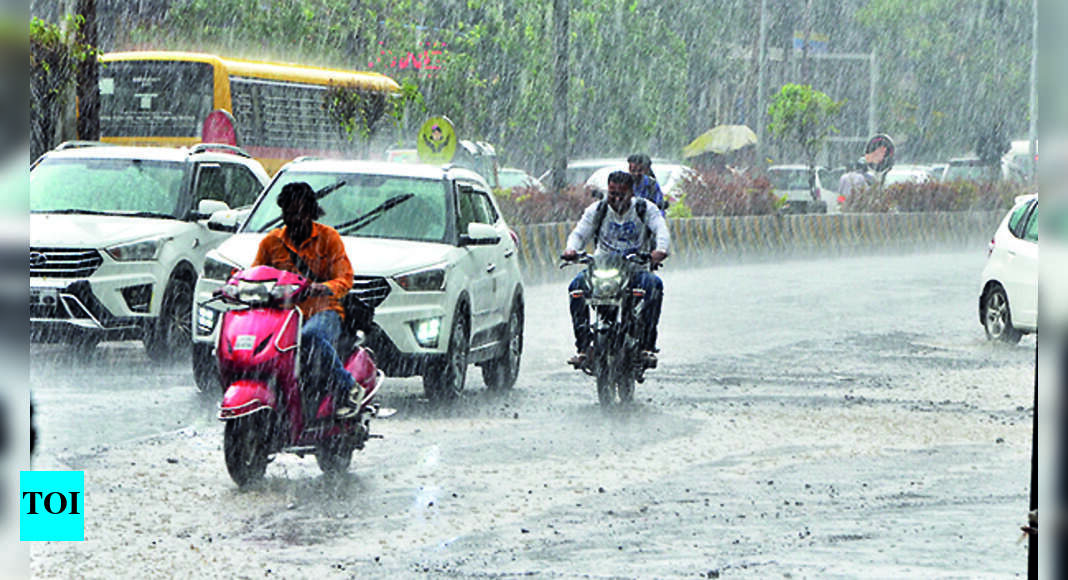 Nashik: Intermittent Rain Lashes Parts Of Nashik District | Nashik News - Times of India