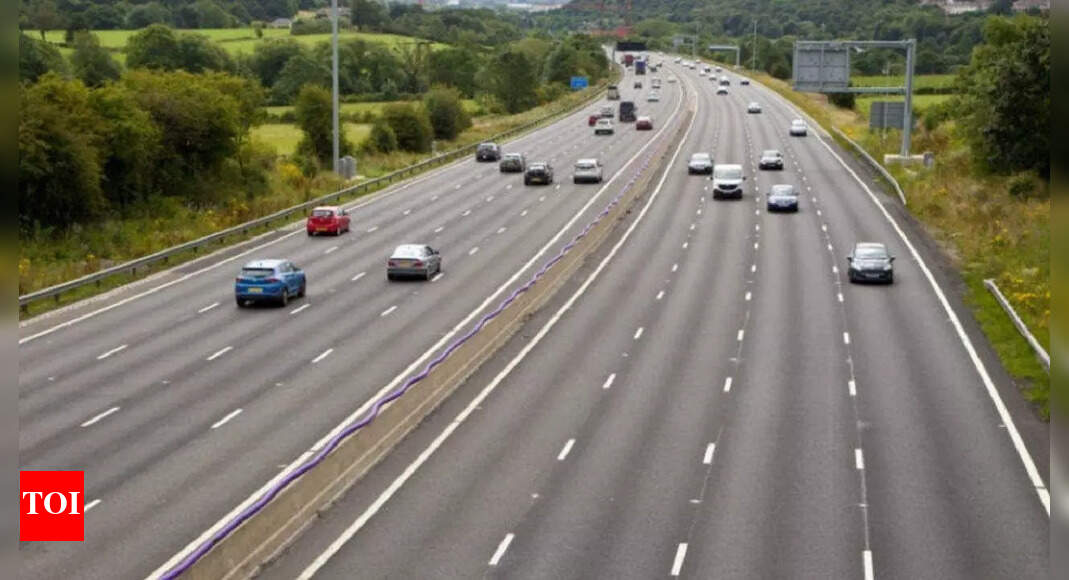 Delhi-Mumbai expressway will be linked to Jewar airport | Delhi News ...