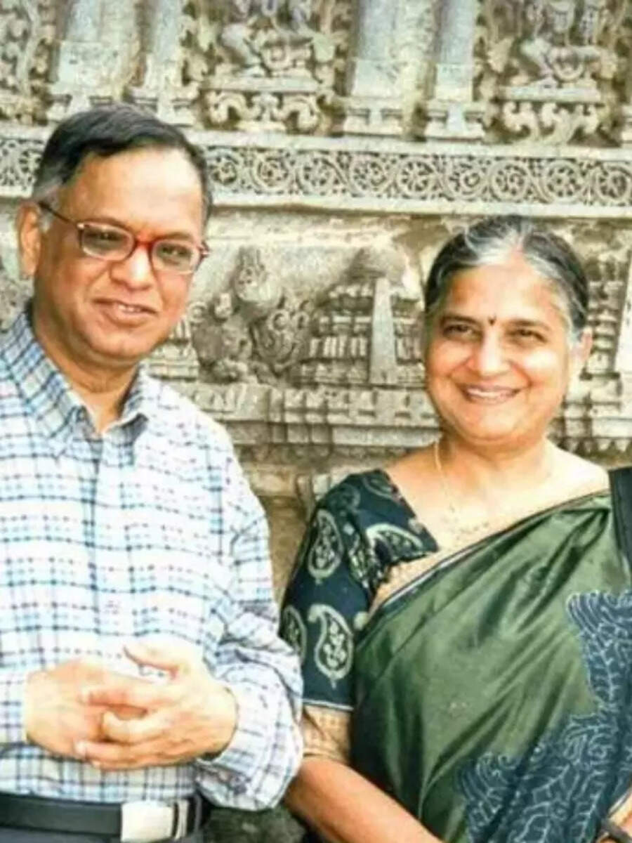 Timeline of Sudha Murthy & Narayan Murthy’s love story | Times of India