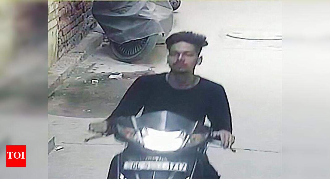 Delhi: Man who helped stalker get away after attack held | Delhi News ...