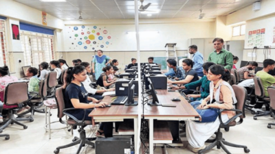 Delhi: Apps to coaching classes, government schools help in preparation ...