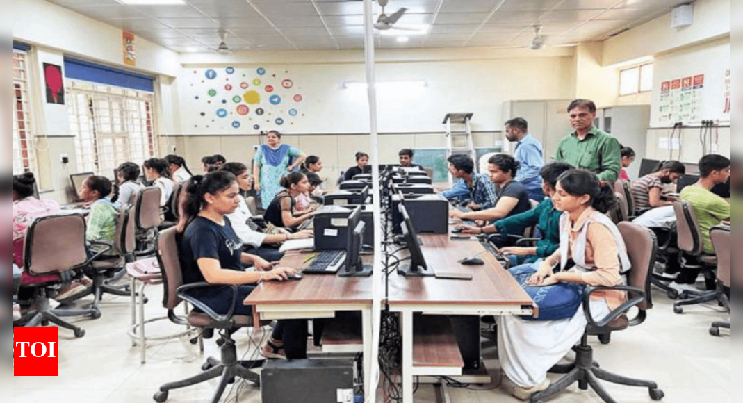 Delhi: Apps to coaching classes, government schools help in preparation ...