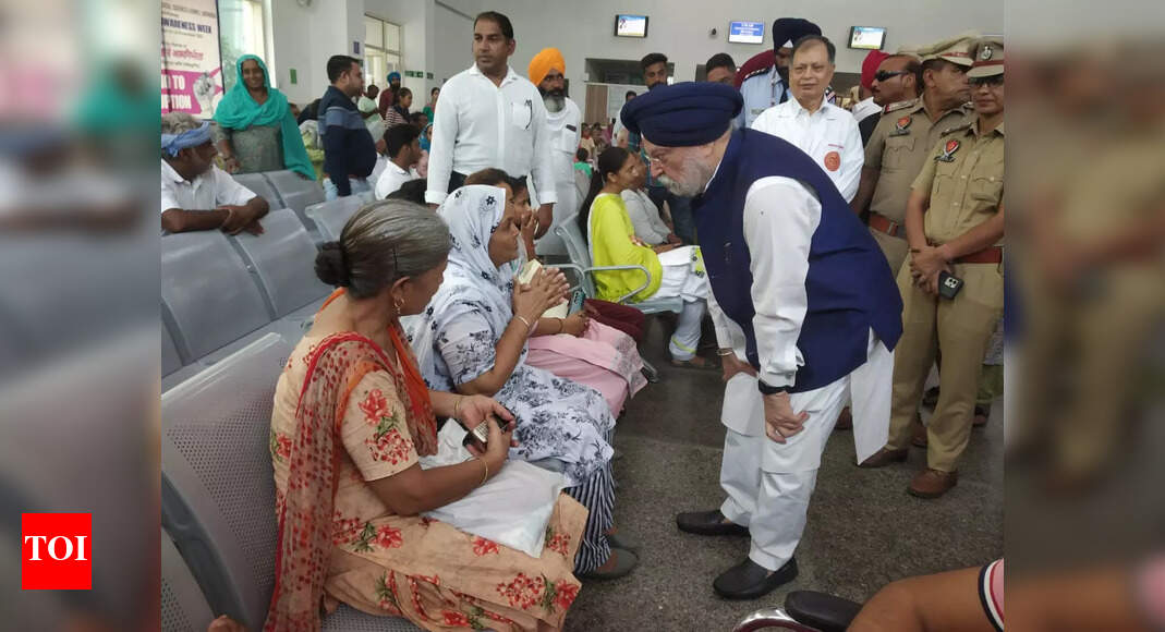 Union minister Hardeep Puri visits Bathinda | Amritsar News - Times of India
