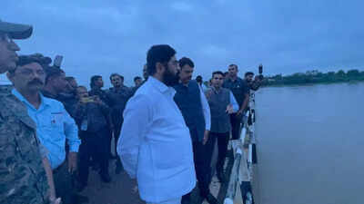Maharashtra: CM Eknath Shinde, deputy CM Devendra Fadnavis visit Gadchiroli to review flood ...