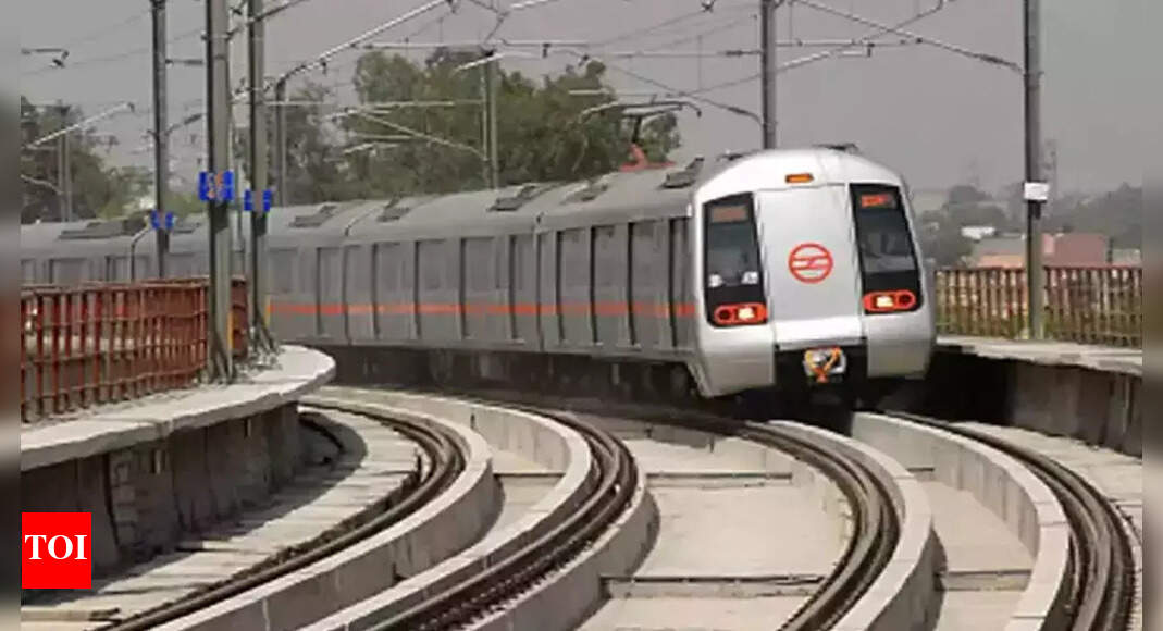 Gradual rise in average daily ridership for Delhi Metro over last 3 ...