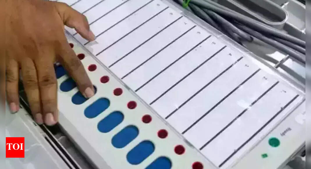 Maharashtra poll body stays elections to municipal councils and nagar ...