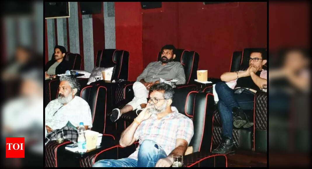 Aamir Khan hosts a special screening of 'Laal Singh Chaddha' in Hyderabad; SS Rajamouli ...