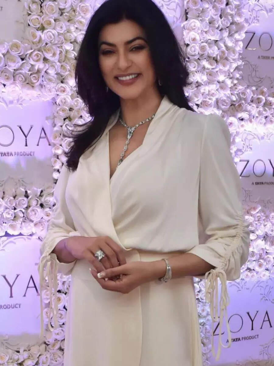 Hottest looks of Sushmita Sen | Times of India