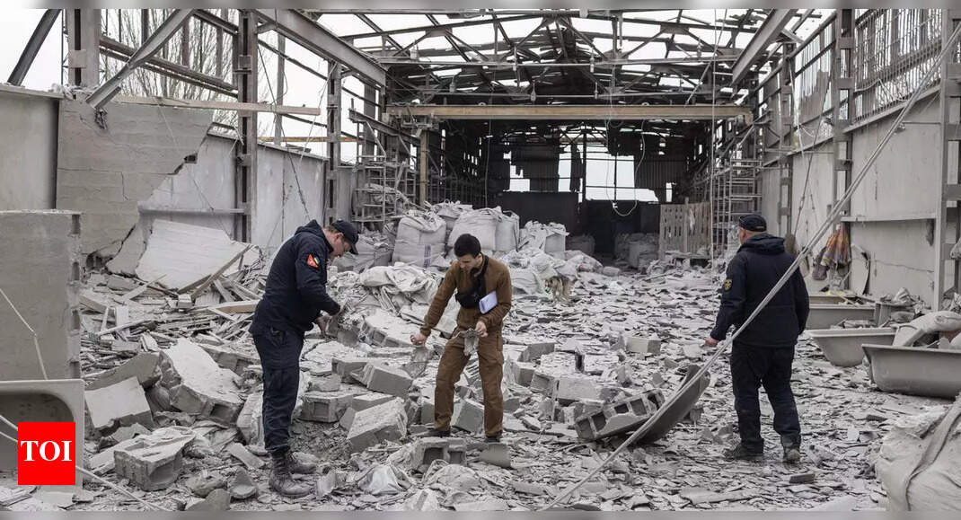 Ukrainian security chief and prosecutor general suspended: Senior ...