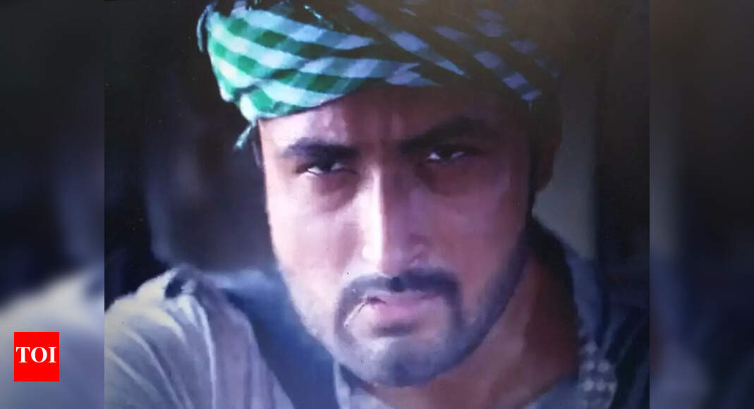 Sean Banerjee sports a new look in ‘Mon Phagun’ - Times of India