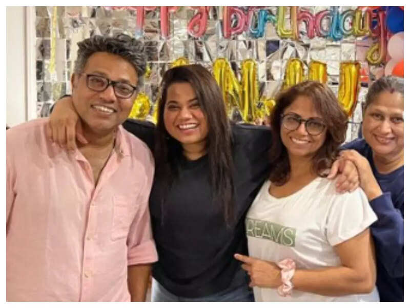 Sanjay Jadhav thanks everyone for sending birthday wishes with a heartfelt note | Marathi Movie ...