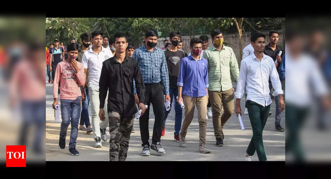 50% of DEO, DPEO positions lying vacant in the state - Times of India