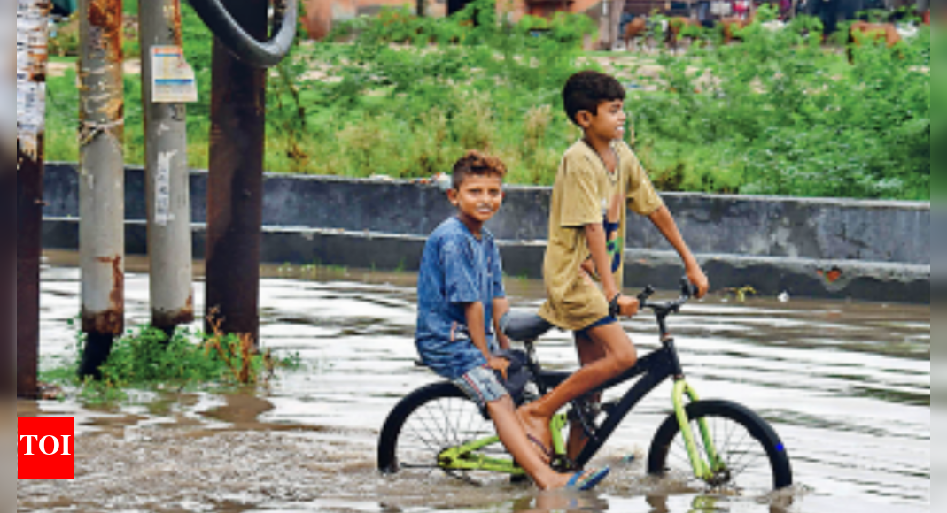 Heavy Rainfall Opens ‘flood’gates; Roads & Underpasses Inundated ...