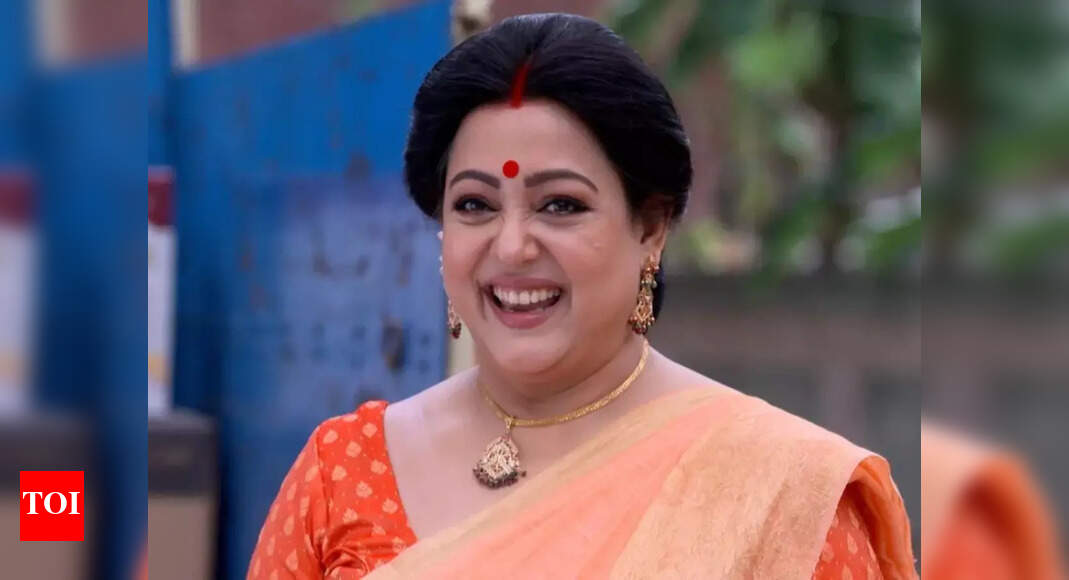 ‘Lokkhi Kakima Superstar’ tops the TRP charts - Times of India