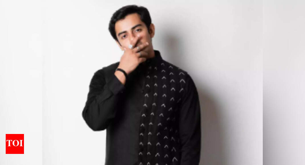 Devarshi Shah looks suave at 'Raado' premiere in Ahmedabad see pic ...