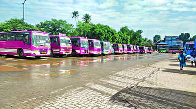 Shoddy Condition Of Vyttila Hub Affects Commuters, Bus Operators ...