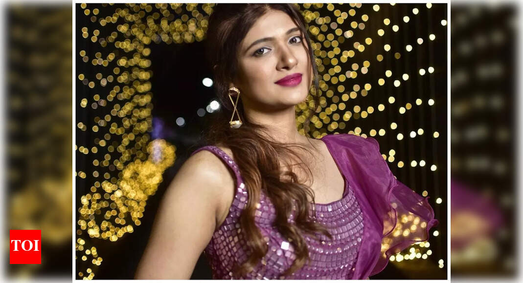 Jolly Rathod mesmerizes her fans as she croons 'Chandaliyo Ugyo Re ...