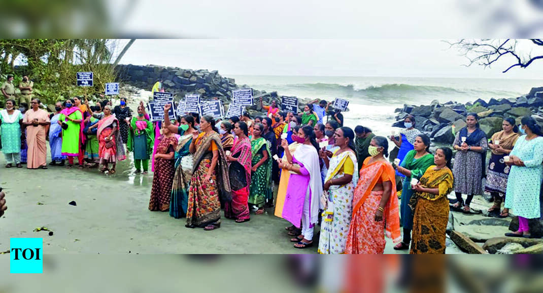 Chellanam: Stir By Chellanam Residents Completes 1,001 Days | Kochi ...