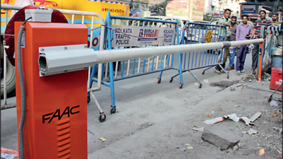 Kolkata: Cops likely to re-introduce drop-gates for pedestrians ...