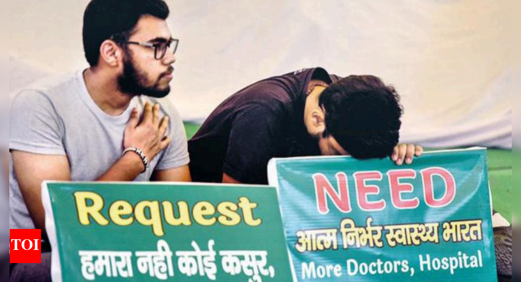 Forced out of Ukraine, medical students on stir for admission to Indian ...