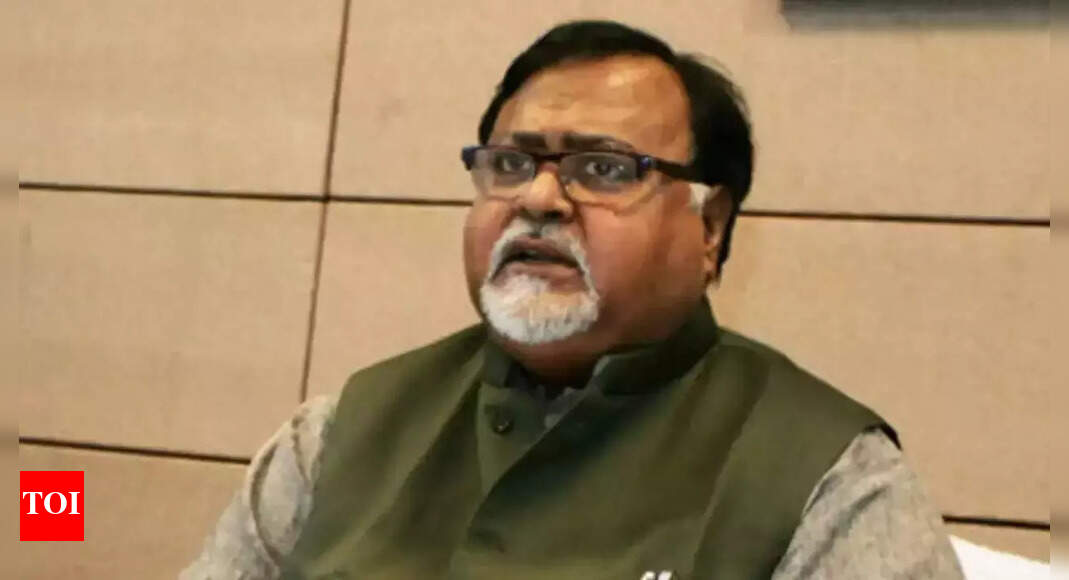 Partha Chatterjee: ED takes Bengal minister Partha Chatterjee to ...