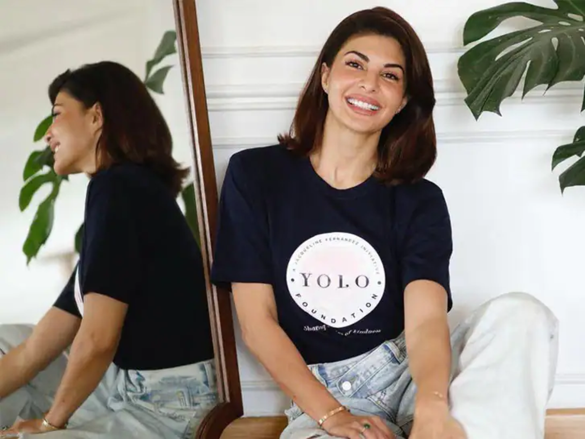Jacqueline Fernandez visits Acworth Leprosy Hospital with and YOLO ...