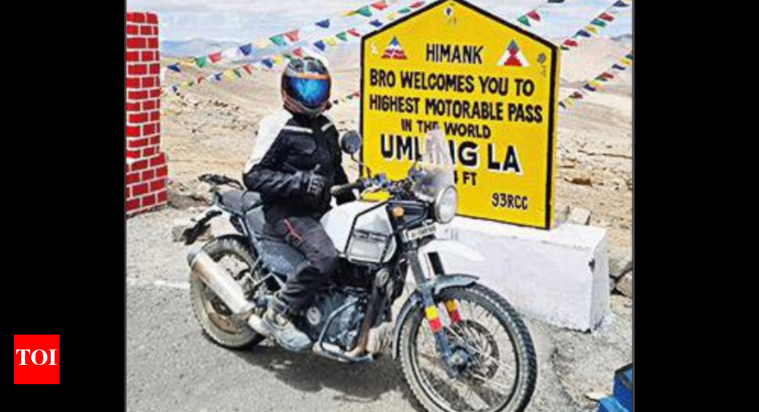 Ladakh: Ranchi Man Rides Solo On World’s Highest Motorable Road In ...