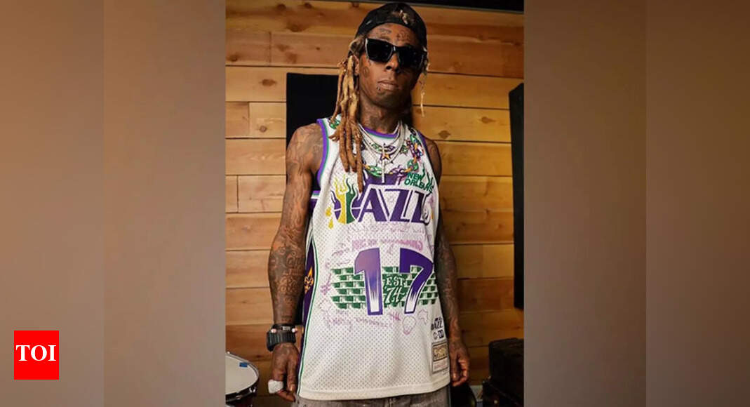 Lil Wayne pays mourns death of cop who saved his life as child ...