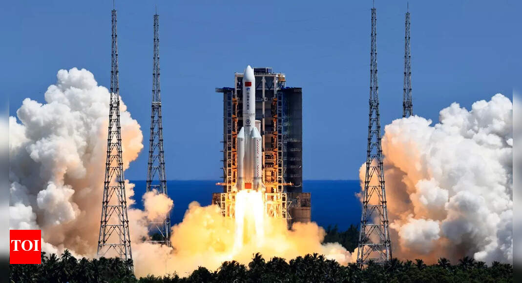 Debris from a Chinese space rocket is crashing toward Earth - Times of ...