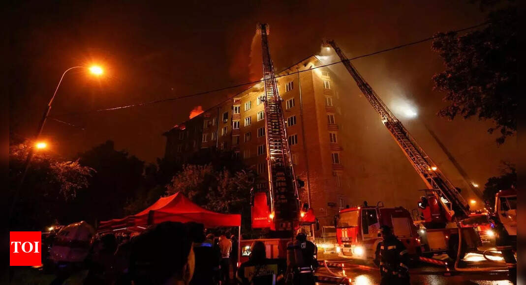 Moscow: Eight killed as fire erupts in Moscow building - Times of India