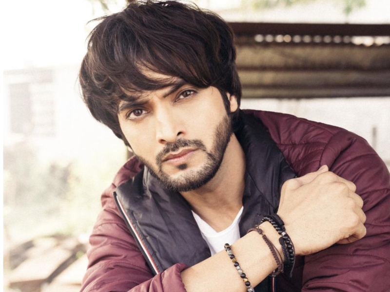Ashish Dixit confirms not playing Vikram Kakkar's role in Parineetii ...