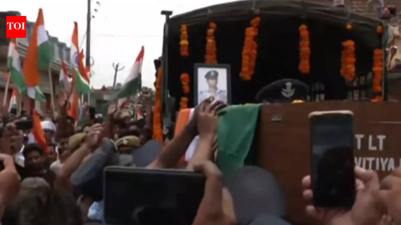 Mortal remains of Flight Lieutenant Advitiya Bal reach his native place ...