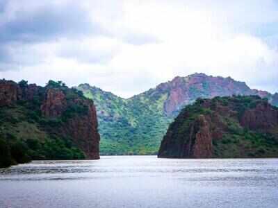 Copious rain turns Sandur hills into a green paradise | Hubballi News ...