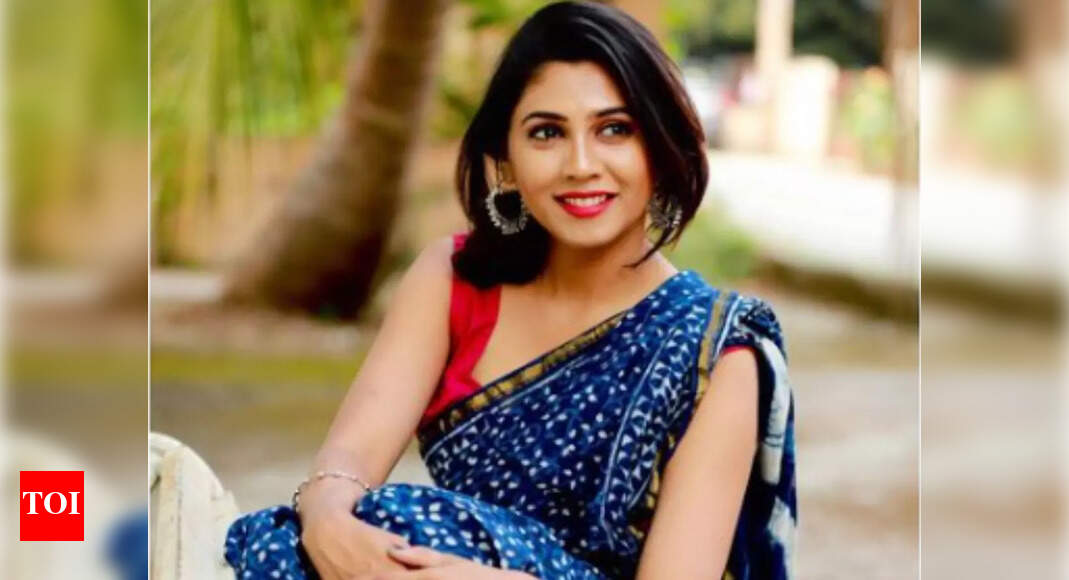 Sundara Mana Madhye Bharli fame Pooja Purandare receives threatening ...