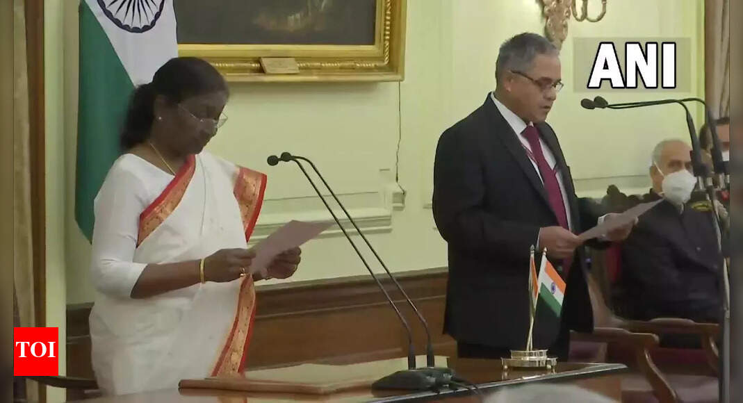 Suresh N Patel sworn in as central vigilance commissioner | India News ...