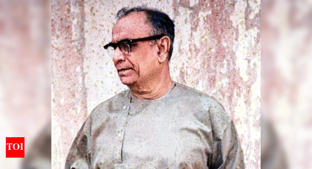 Reshmi Mitra to direct biopic on Sisir Kumar Bhaduri | Bengali Movie ...