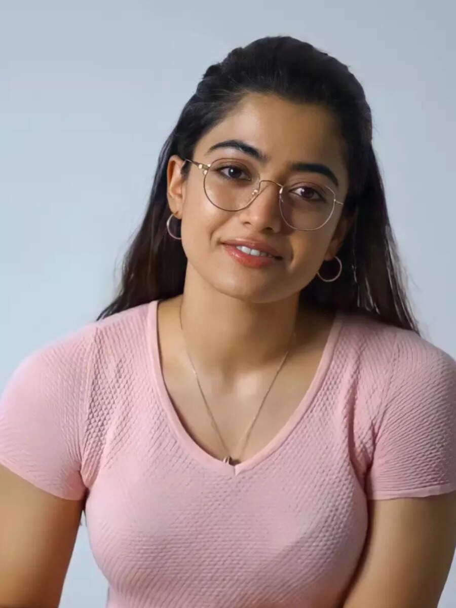 Pics: Rashmika Mandanna looks extremely stunning in specs | Times of India