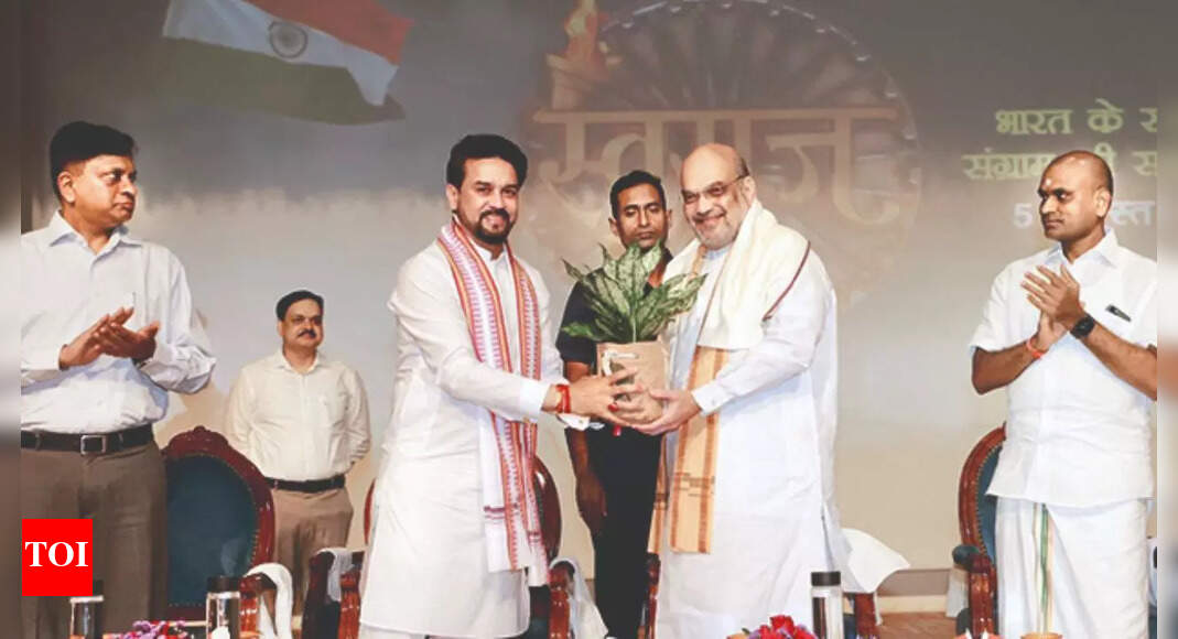 Nix inferiority complex for true independence: Amit Shah | India News ...