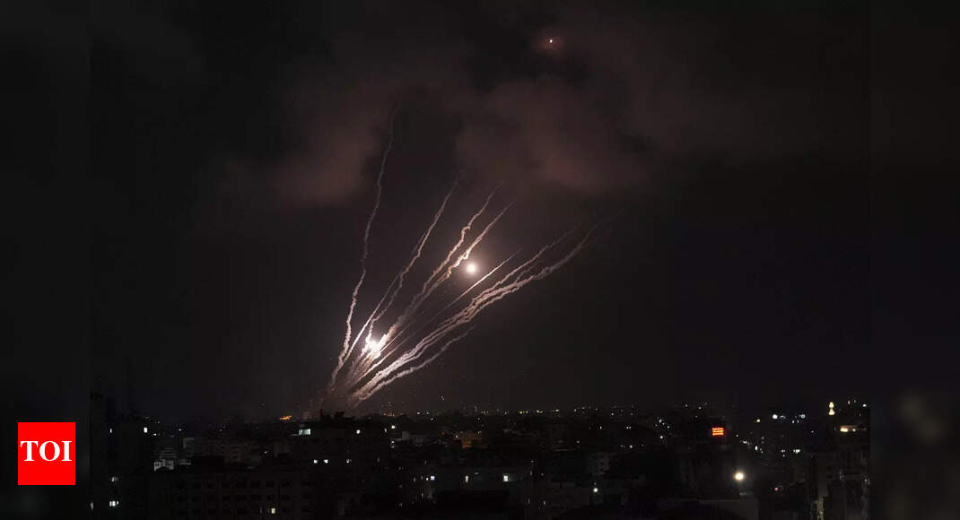 Palestinian rockets reach west of Jerusalem on third day of Gaza ...