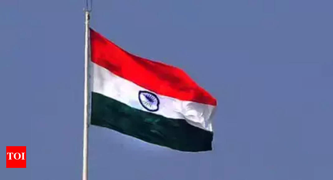 Har Ghar Tiranga: 73 lakh flags dispatched across Karnataka | Bengaluru ...