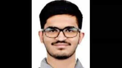 Amogh Bhagwat holds Pune topper rank with 99.9 percentile in JEE (M ...