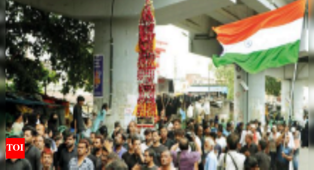 Lucknow: Mourning rituals mark martyrdom of Imam Hussain | Lucknow News ...