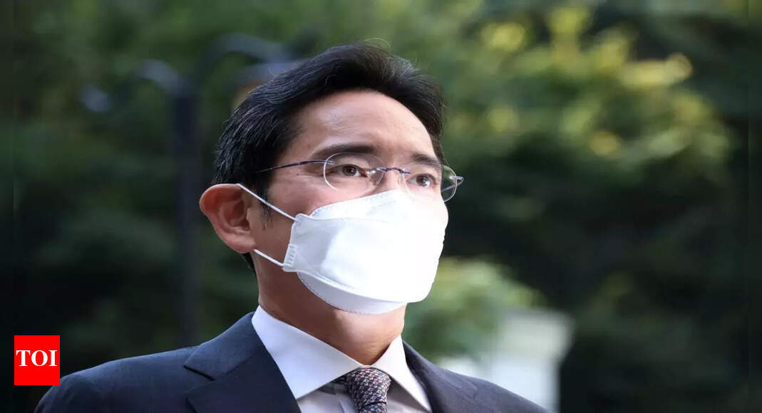 South Korea's Yoon pardons Samsung leader Jay Y. Lee - Times of India