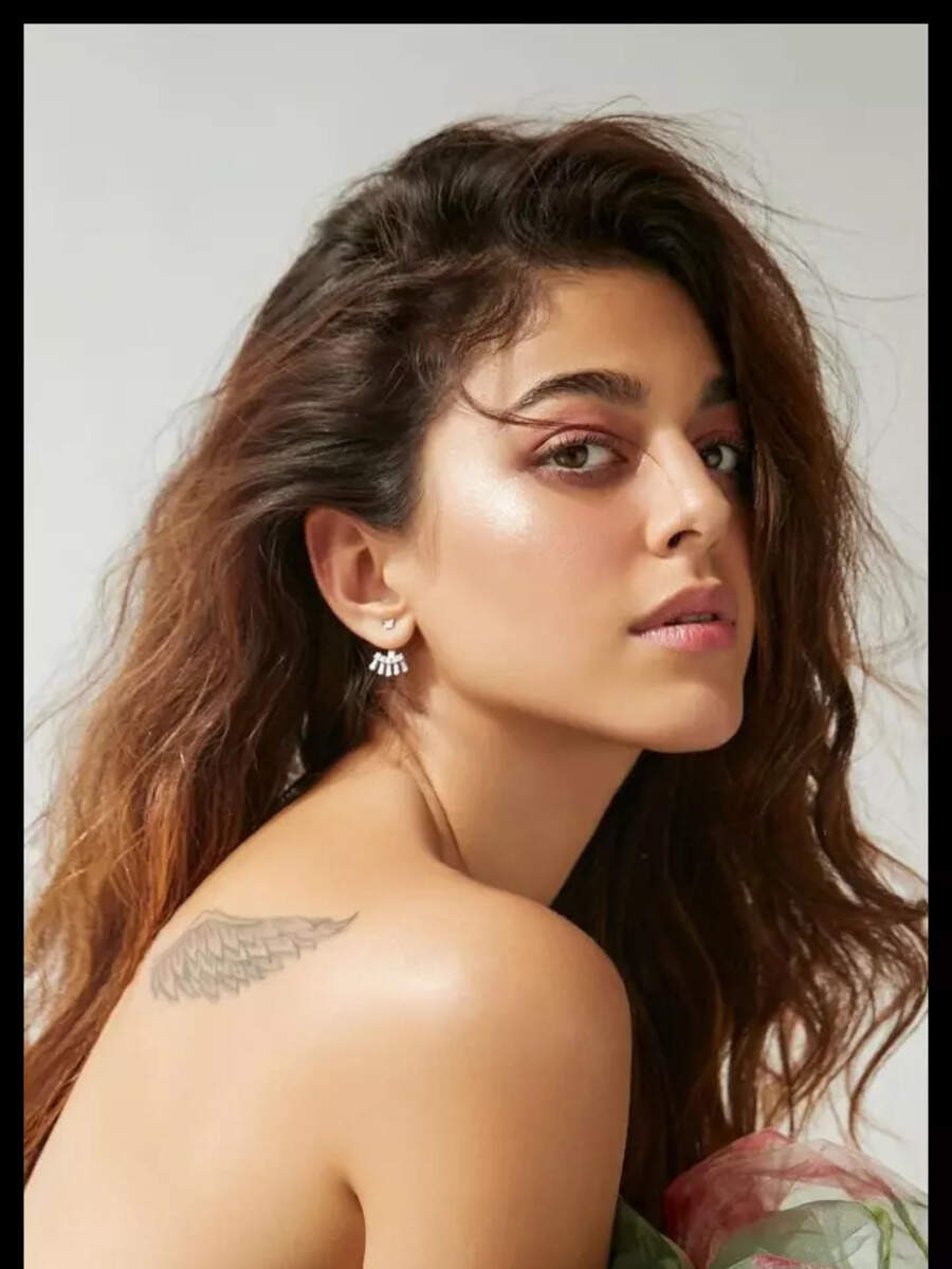 9 Chic outfits to steal from Alaya F’s closet | Times of India