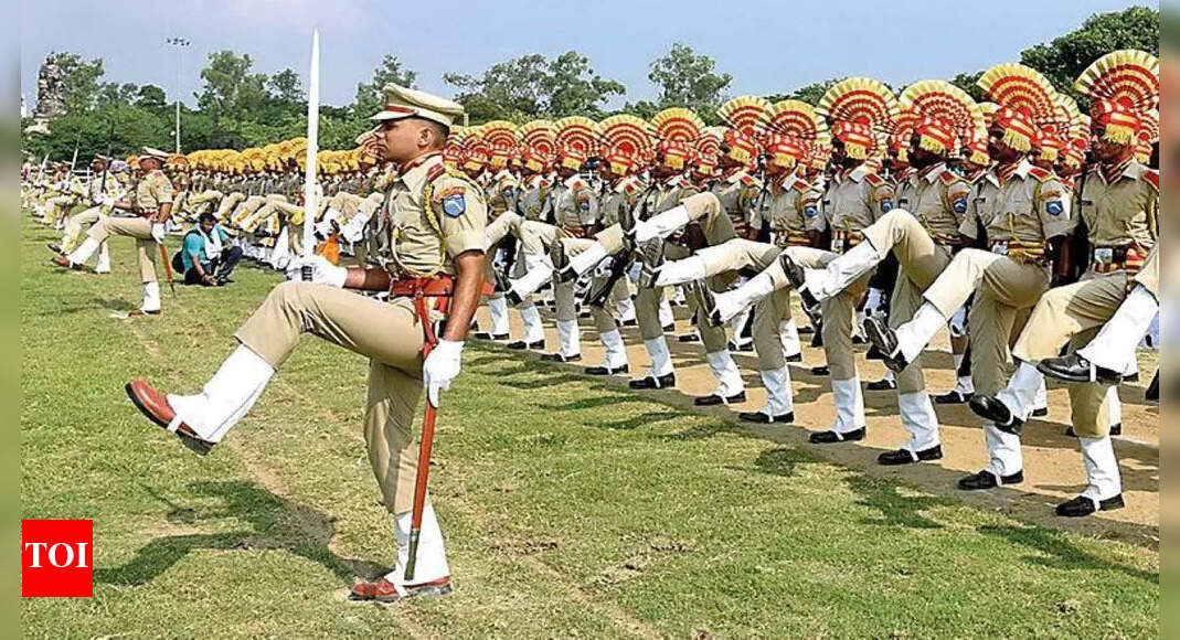 Patna: 14 contingents to participate in Independence Day parade at ...