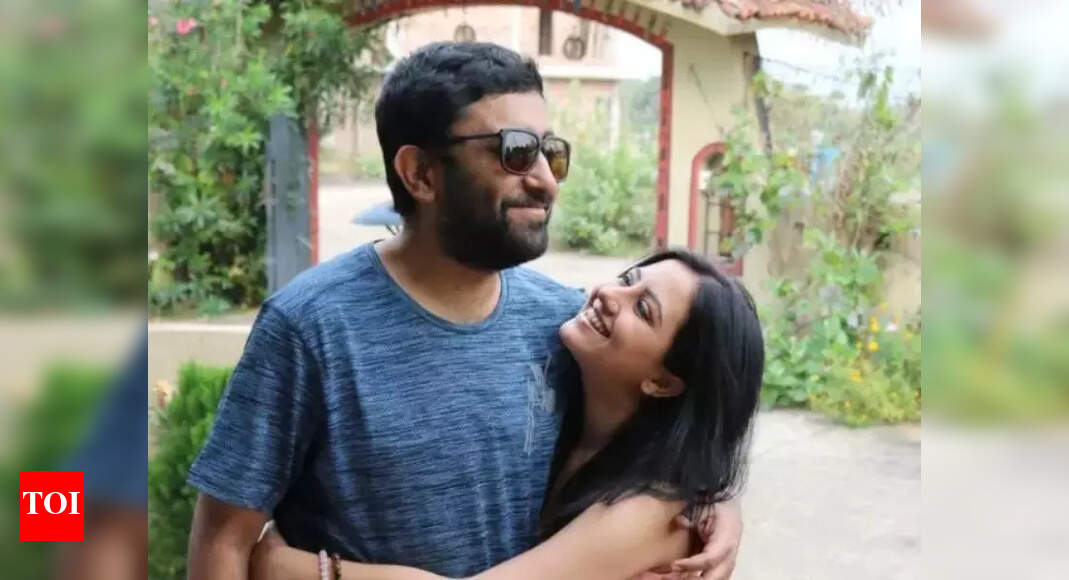 Manali Manisha Dey and Abhimanyu Mukherjee celebrate second wedding ...