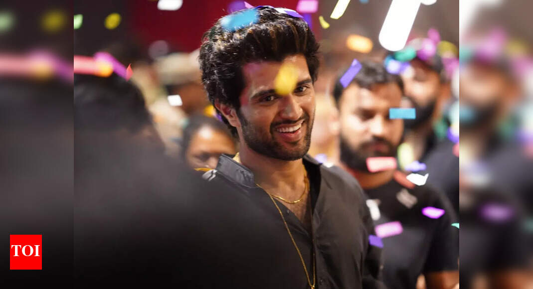 'Liger' actor Vijay Deverakonda expresses desire to work with director ...